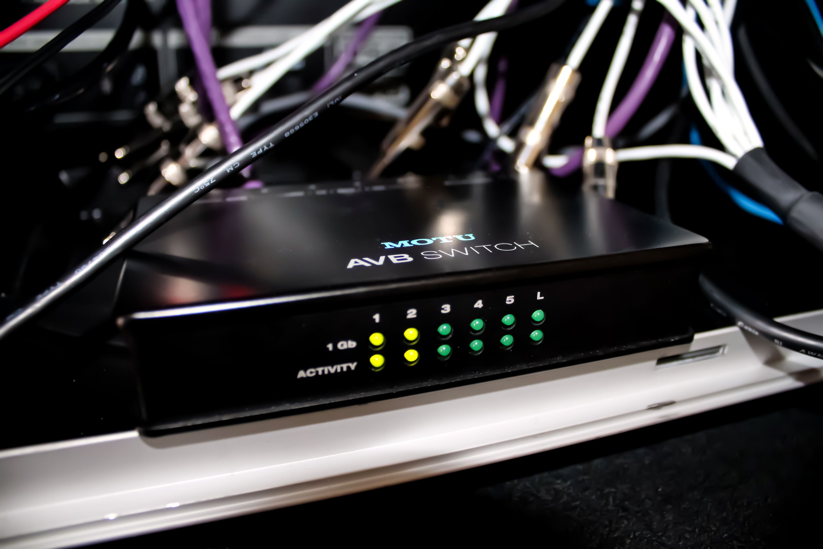 MOTU presents AVB Audio Networking session at AES/LA | News | MOTU.com